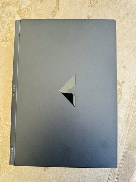 Hp victus sotiladi