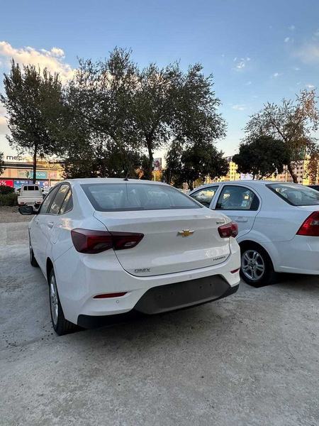 Onix Premier 2 Turbo AT Plus