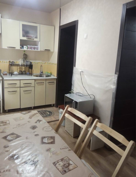 Продается , буз 2 , 49 школа , тараканчик , 2-3/1/5