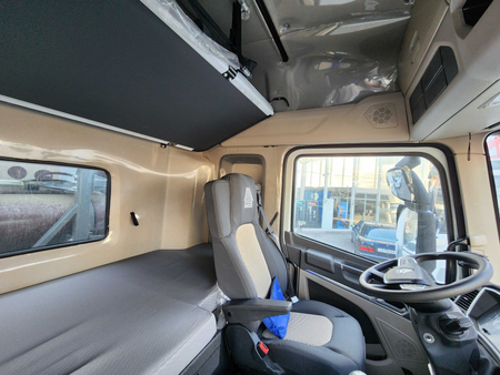 Седельный тягач HOWO МАХ 6x4 CNG (пневмоподушка) механика 69400 USA