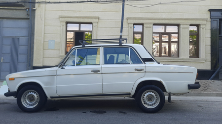 VAZ 2106 yili1977 dakumenti bor
