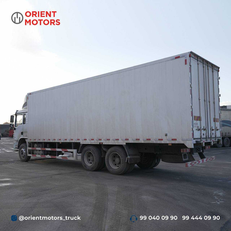 Автофургон Shacman L3000 6x4 
(9 м)