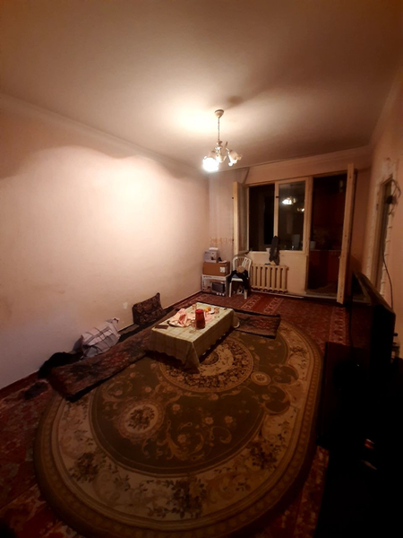 1/3/4 Ялангач тенисные корты.33м². Не торец. Балкон 1.5×3. Без ремонта