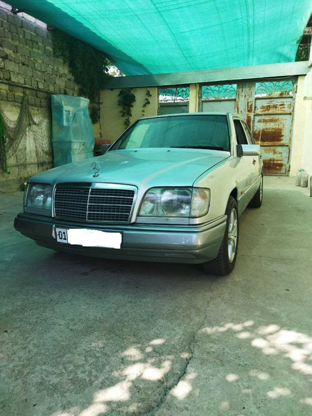 Продам мерседес 124