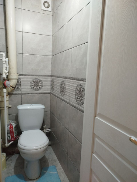 Продажа 11 кв юнусабад 2/2/4