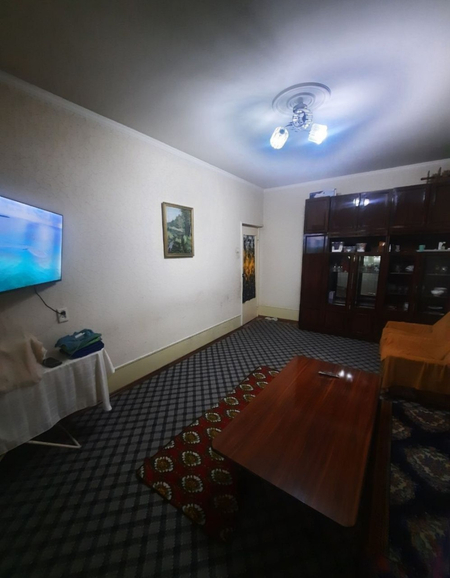 .ЭНГ АРЗОН 3хона 2чи кулай этаж 77серия 2х6 балкон разделный 70м2 $85м