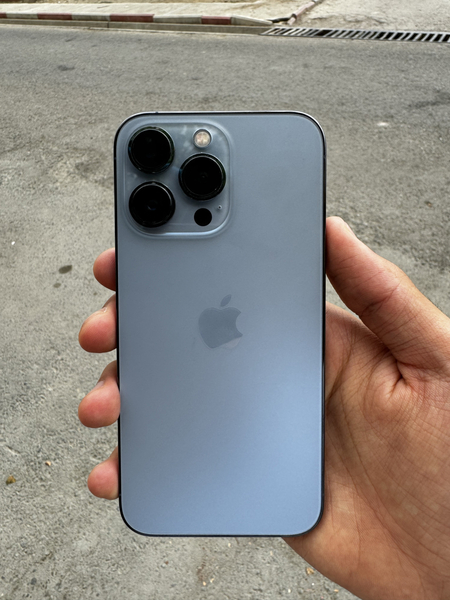 iPhone 13 pro LLA