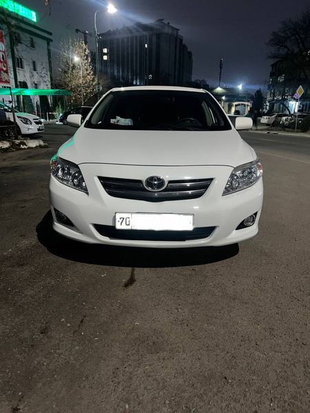 Toyoto Corolla Супер надёжная