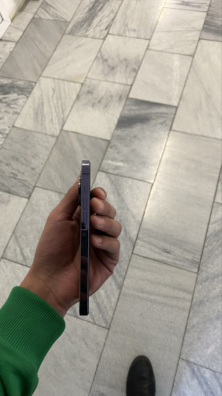 Iphone 14 pro purple