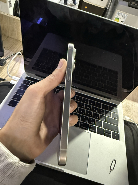 Iphone 15pro max 256