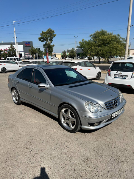 Mersadez benz 203
