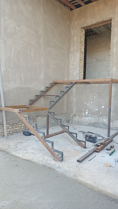 Лестница ишларини киламиз сиз хохлаган турда
