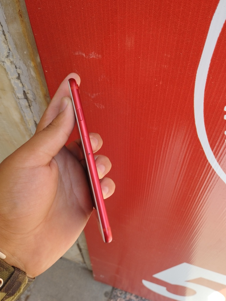 iPhone 7 sotiladi srochna