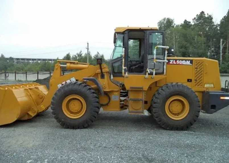 Продаем фронтальный погрузчик XCMG ZL50GN