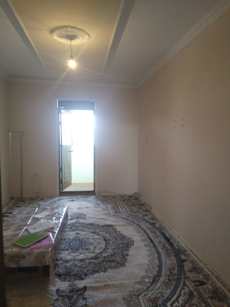 Продаётся Квартира 2х ком 4 этаж в Янгиюле на Артыкова