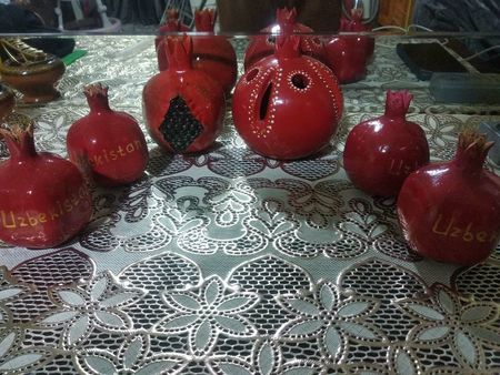 Сувенир гранаты керамика