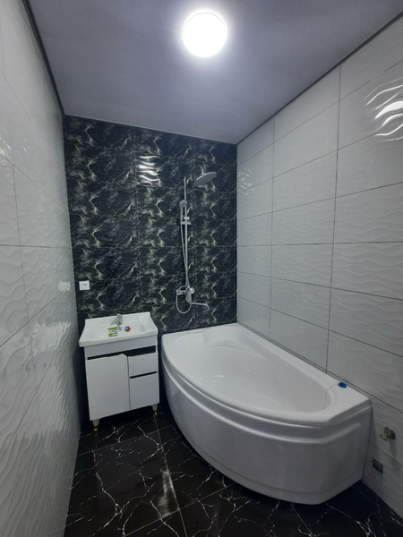 Продается 4 ком. Квартира на 1 этаже в Согдиане площадью 110 кв.м.