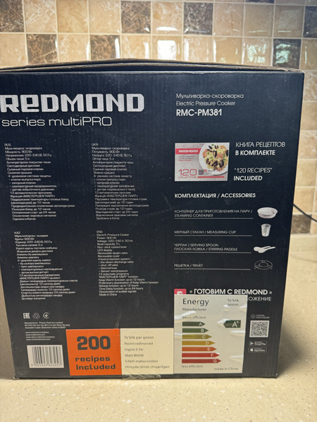 Продается мультиварка redmond pm381