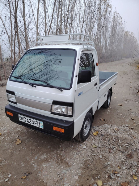Damas Labo yangi .tayyor chexol polik.  Charm tashlangan . Tunika qili