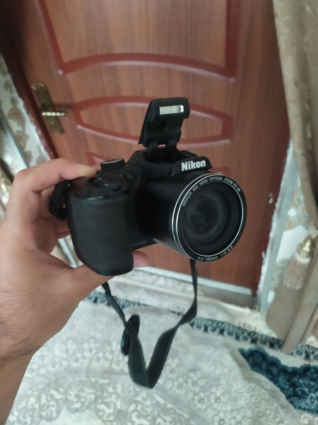 Nikon Coolplix B500