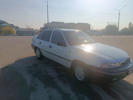 Nexia 1  daewoo zor holata sotiladi