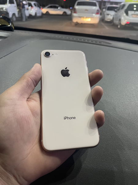 iphone 8 64 gb srocna