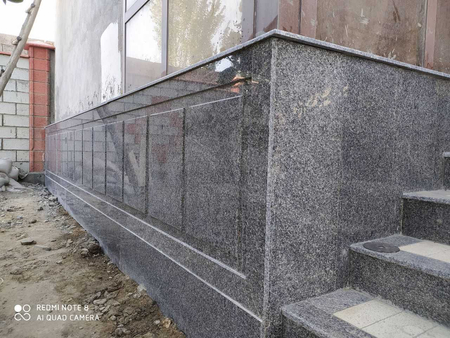 Sifatli kulrang granit