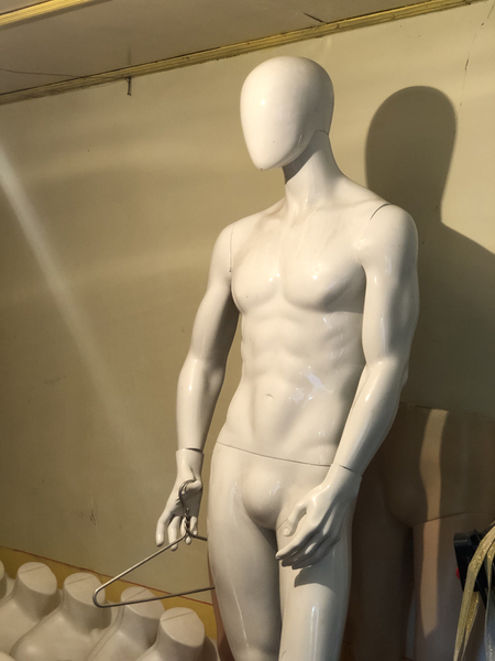 Maniken b/u xolati zor kam iwlatlgan