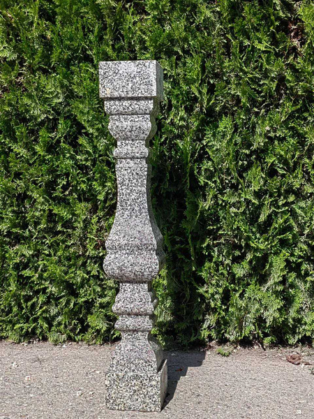 Mramor, granit, travertin toshlar. Zavod narxida. Balyasina, perila