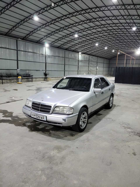 W202 C180 111 motor 1.8 Metan bor 1996 yil 355 ming probeg