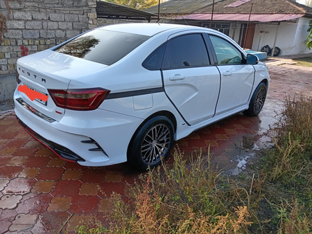 Lada vesta 1,6 priora mator