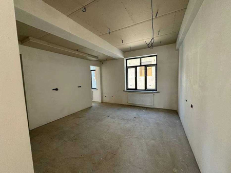 Продаётся Евродом в Мирзо-Улгбекский Областной ГАИ, 4-соток (N 9704)