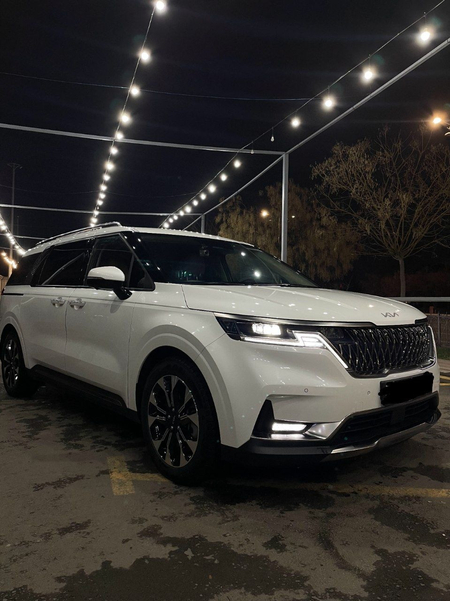 Kia Carnival 2023-yil