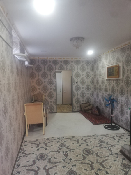 Срочно продам участок без земли 3 комната.