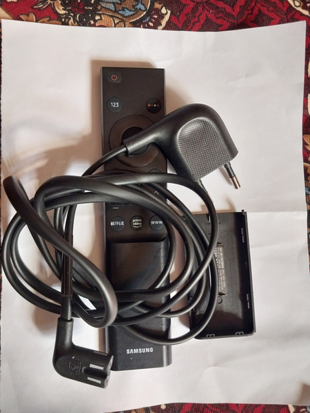 Samsung pult original iltimos faqat oladiganlar tel qilsin kabeliyam b
