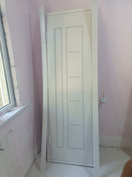 Eshik 2.05×60 1 dona 2.05×70 1 dona nalishniklariyam bor yangi eshik