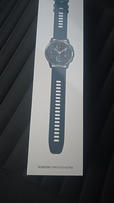 Срочно продаётся смарт ватч xiaomi watch S1 active