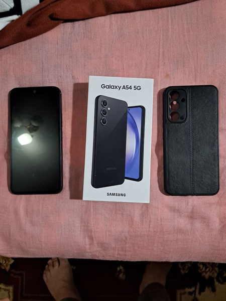 Samsung A 54 sotiladi xotira 256 Gb