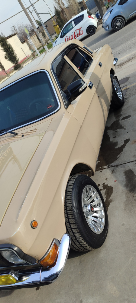 Volga Gaz 2410 sotiladi