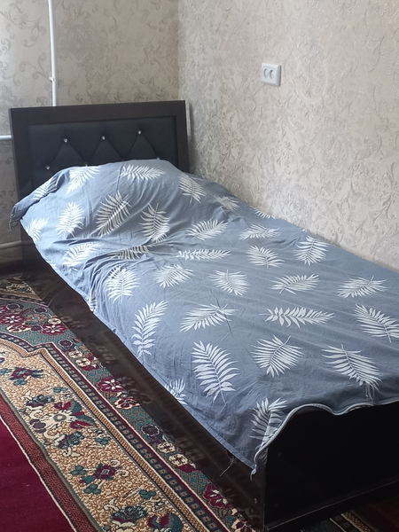 Divan sotilad 2 ta  juft 1 500 00