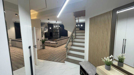 谷 121830 谷 Продается квартира в Яккасарайском районе [143 м²]
