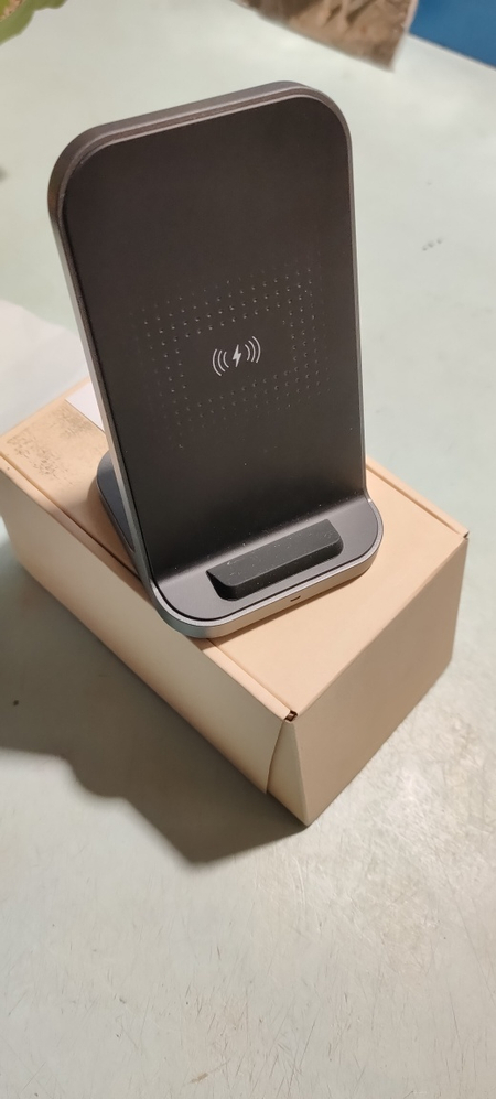 Новая беспроводная зарядка для iphone
