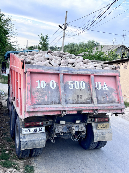 Kamaz va Isuzuda Klines sheben Kampot qum turpo