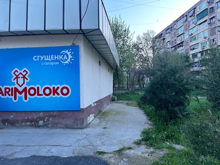 Продам 1 этажное нежилое здание 80 кв. магазин (под стройку)