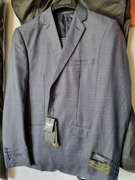 Новый костюм Armani