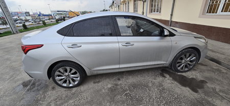Hyundai accent 2020