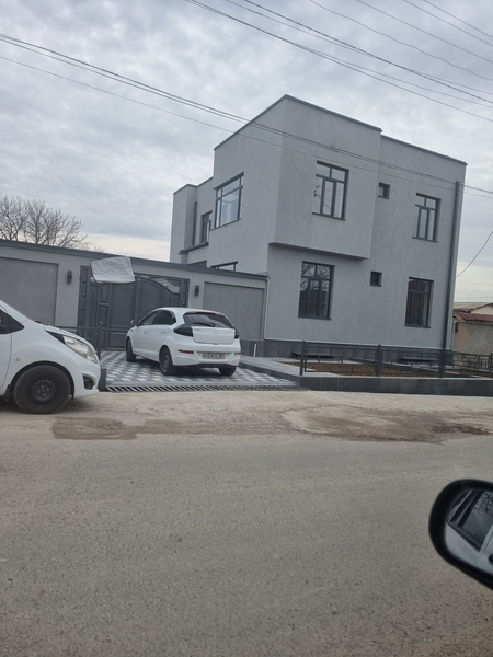 Hi tec uy olmazor tumanida 3 sotih 7 hona