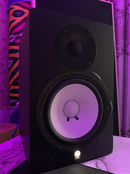Yamaha HS 80\\nстудийний монитор \\n\\nБ/у xolati yaxshi, ishlashi idealniy!