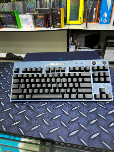 Игровая клавиатура Logitech G PRO