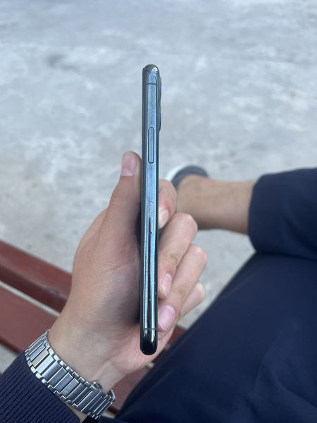 iPhone 11 pro srochni